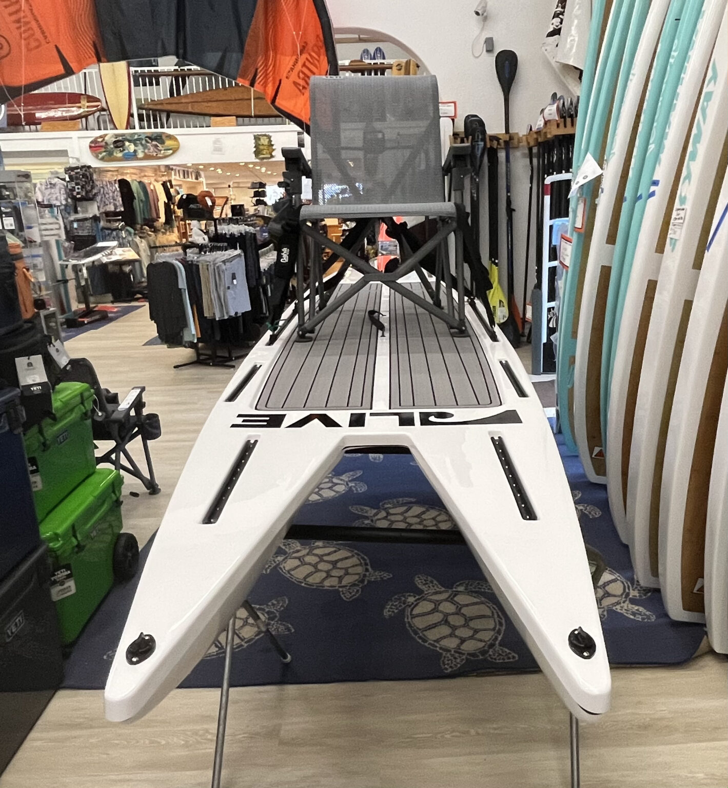 L4 Expedition - Live Watersports - Watersports West